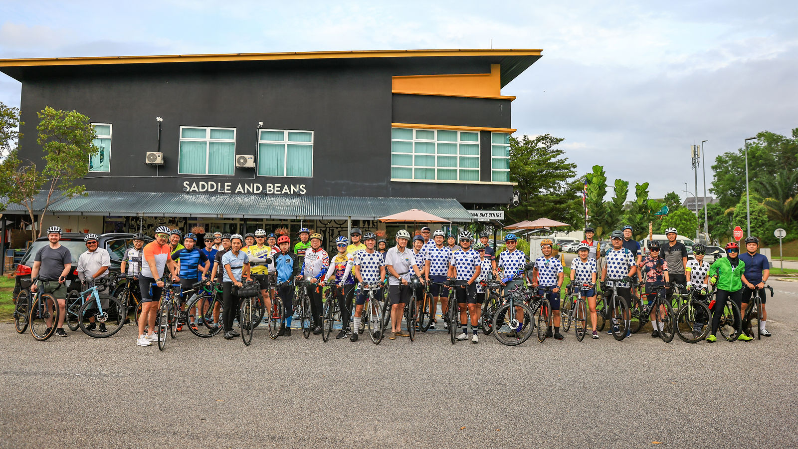 ROYAL LAKE CLUB CYCLING by Nizam's View