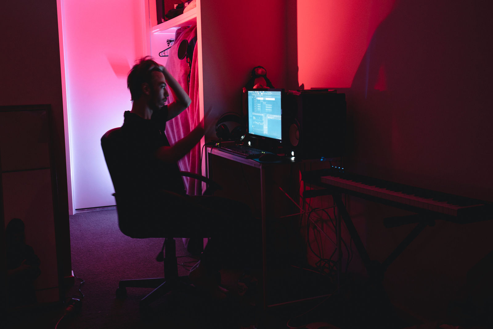 Dos Taylor by Arnycain Creative