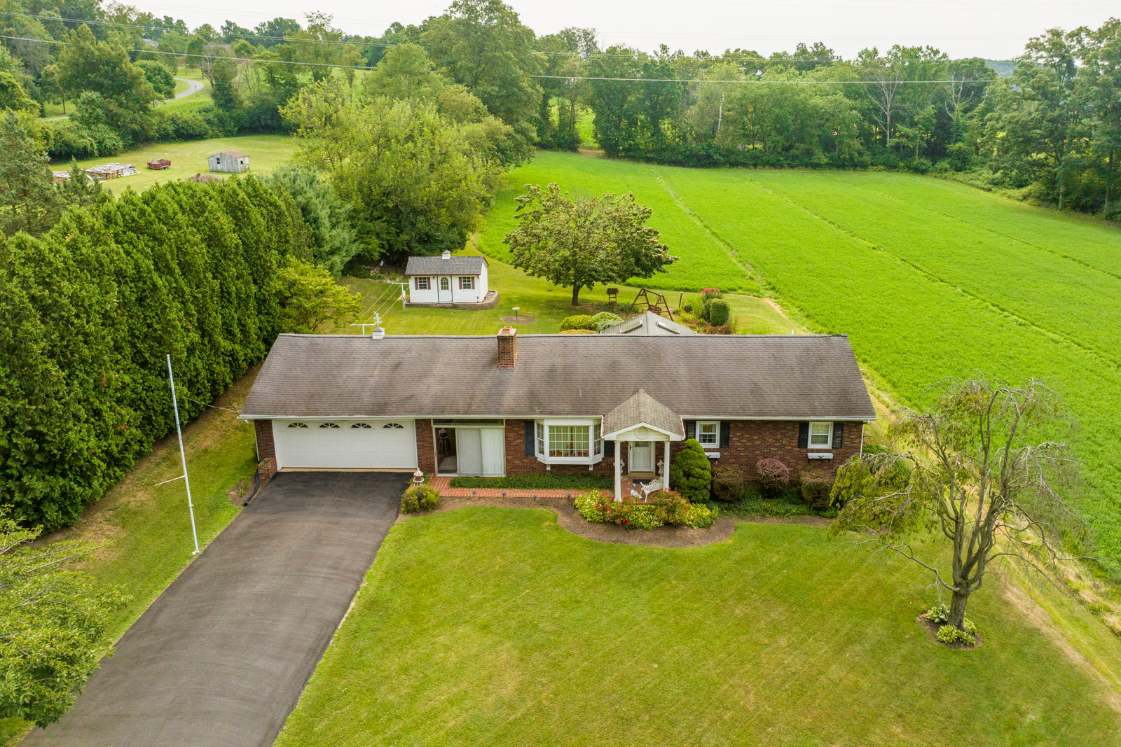 1316 Oaklyn Drive, Narvon by Kline, Kreider & Good Auctioneers