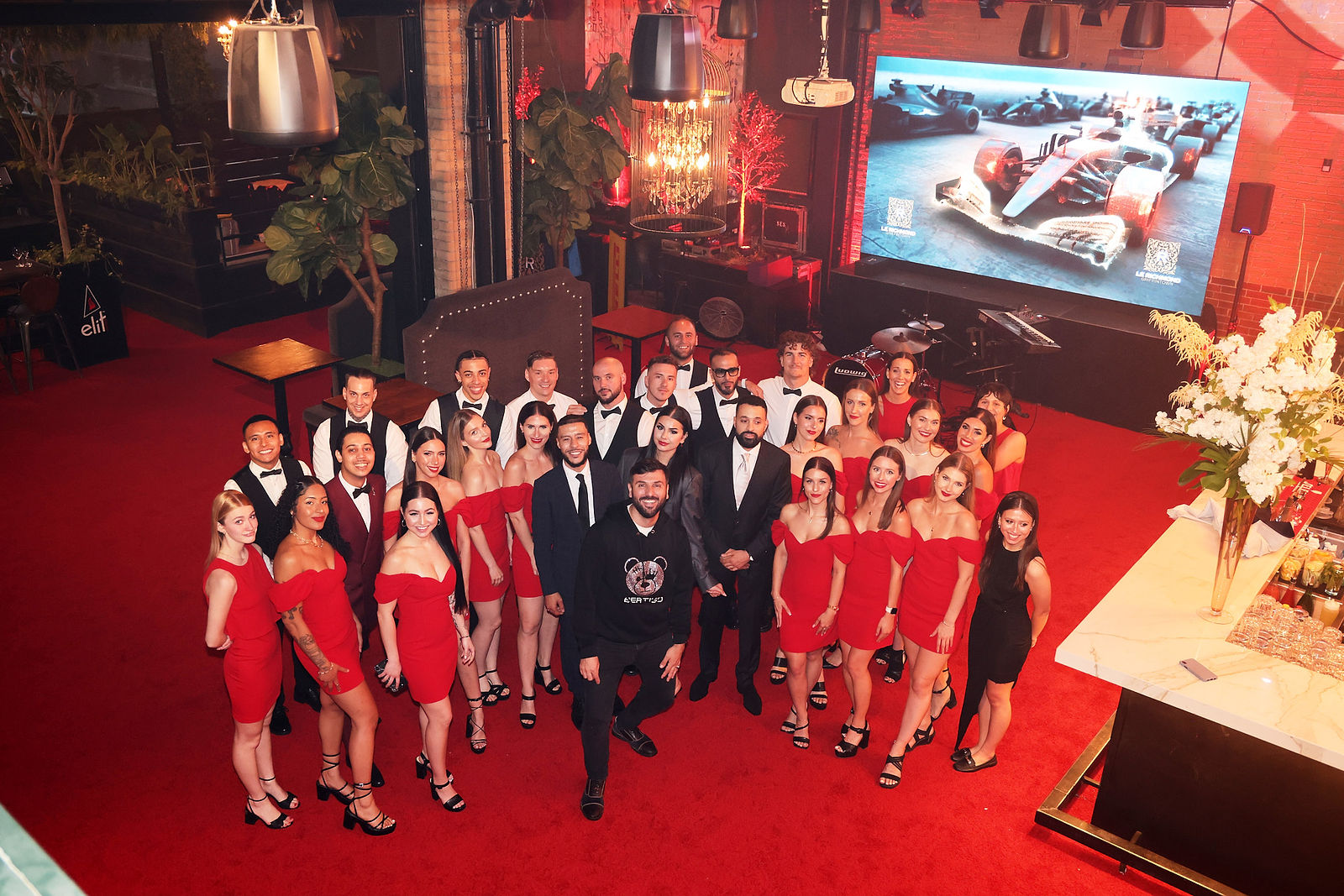 LE RICHMOND STAFF by Yavuz Photo