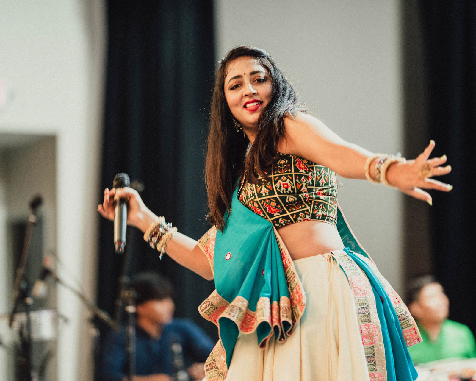 KAIRAVI BUCH-DANDIYA DHOOM IN HOUSTON [ Nick the don of Masti group inc ...