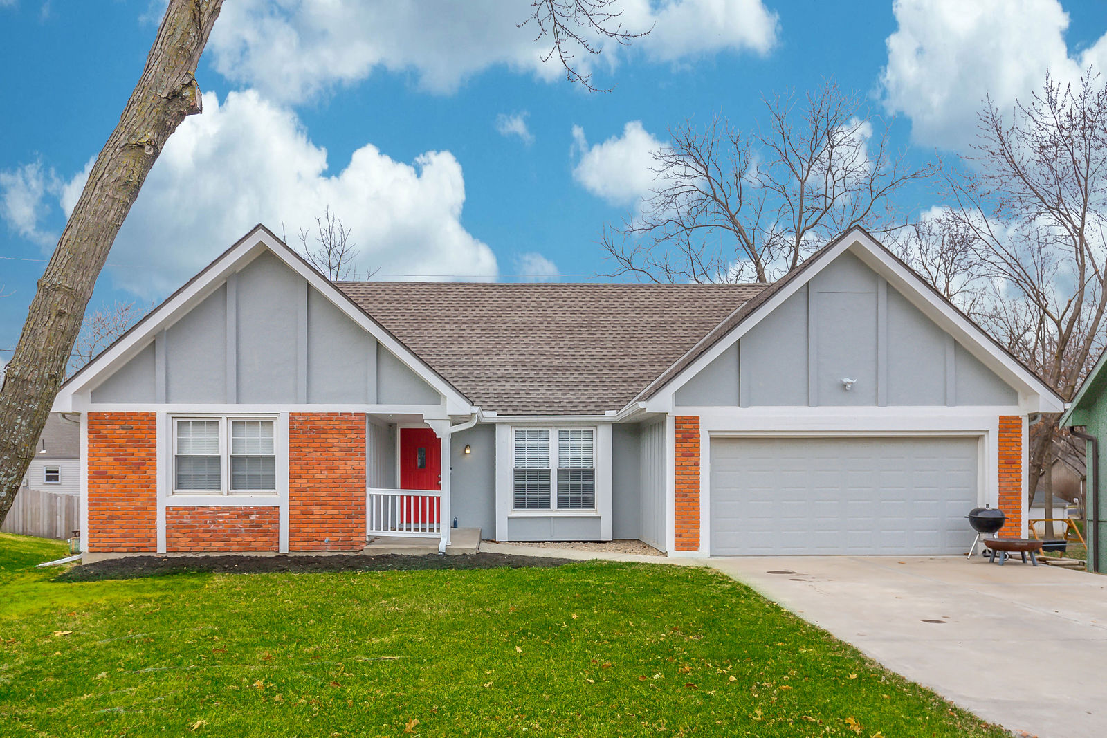 8110 Gillette St listed by Jake Zillner 125P by ThePerfectSpotForYou, LLC