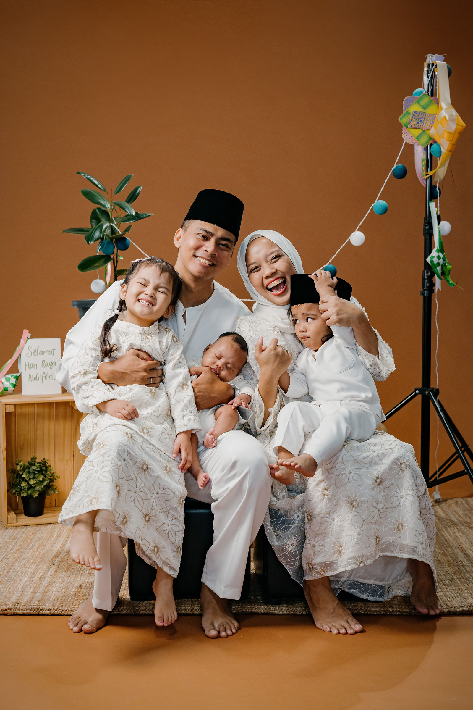 Nana & Family Raya Shoot by Reelwerkz