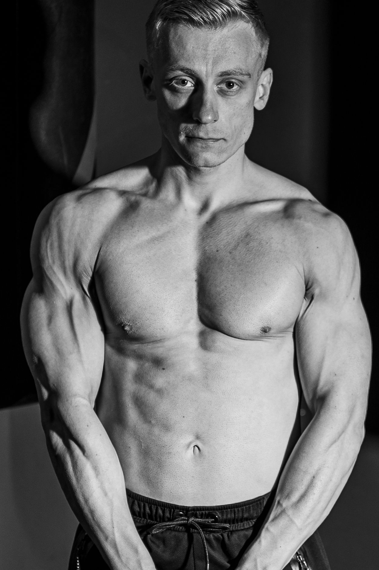 Devon - Fitness & Bodybuilding by Falselights