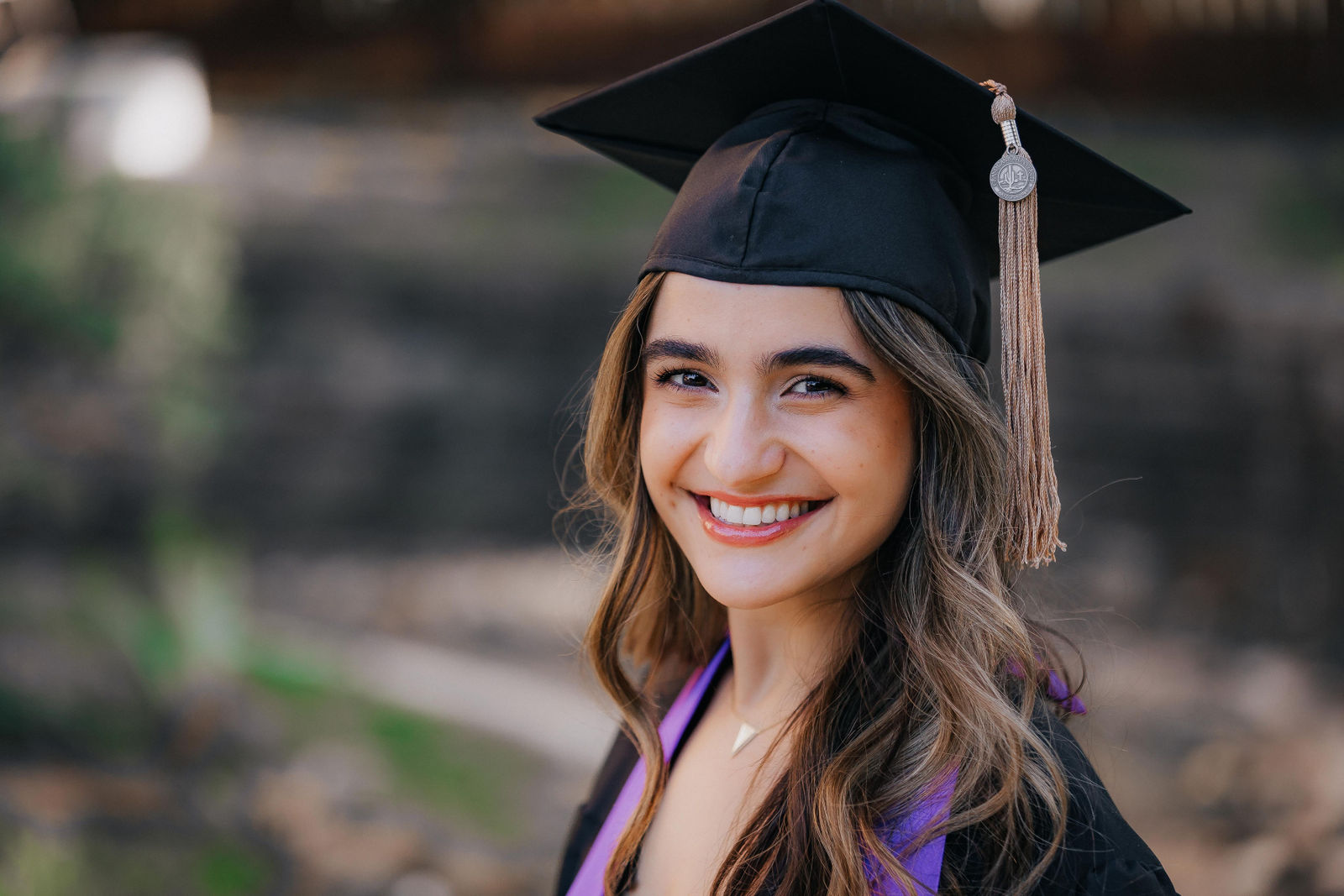 Sarah Graduation Portraits by Abrahanny Photography