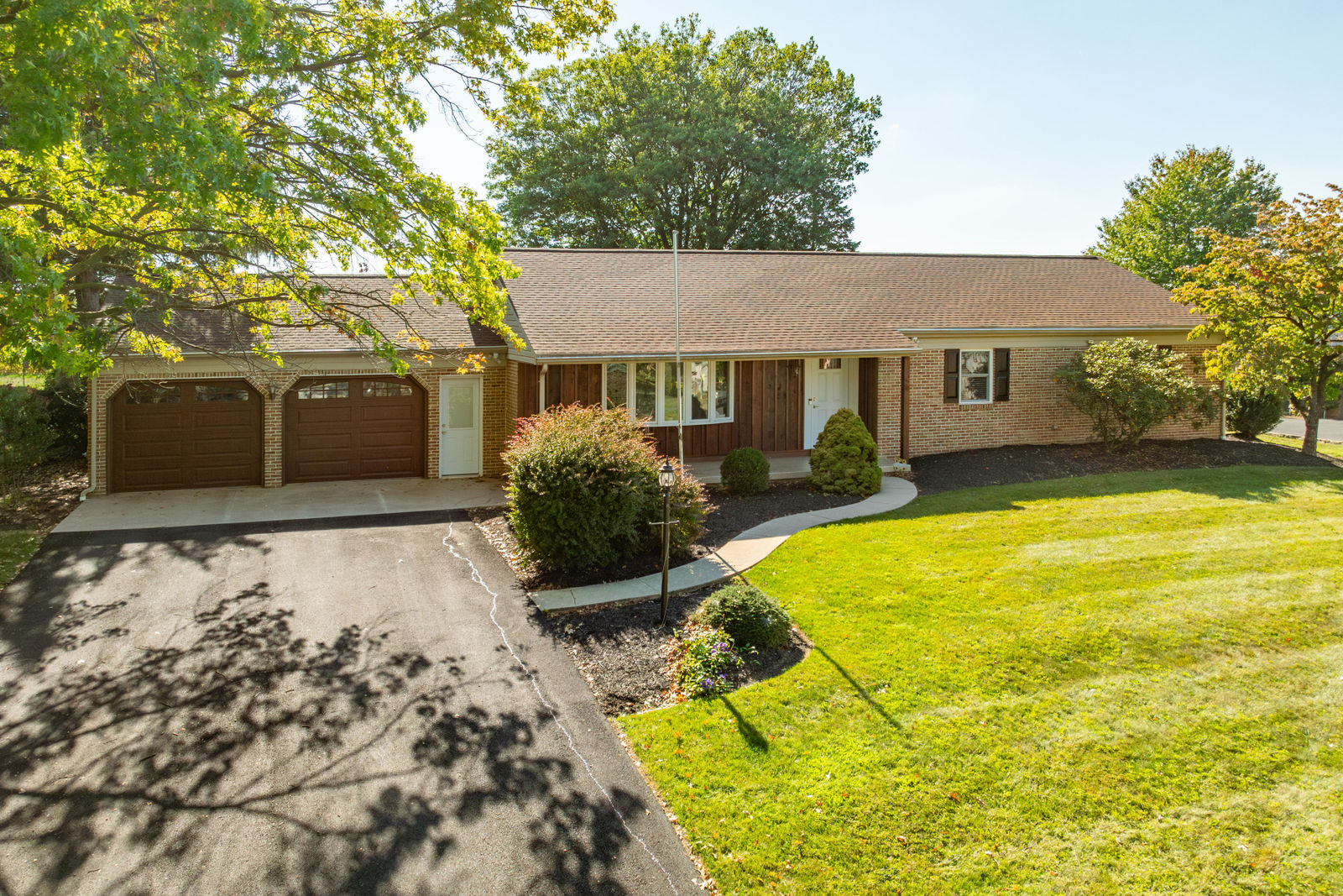 430 Glen Mar Avenue, New Holland by Kline, Kreider & Good Auctioneers