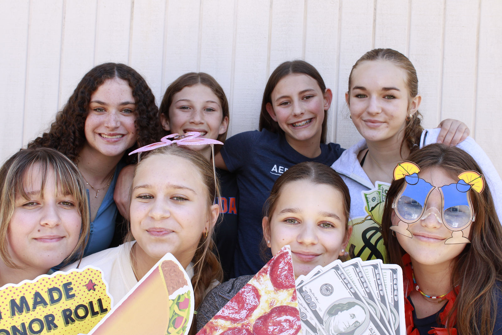 OAK VIEW MIDDLE by Sharplenz Photobooth