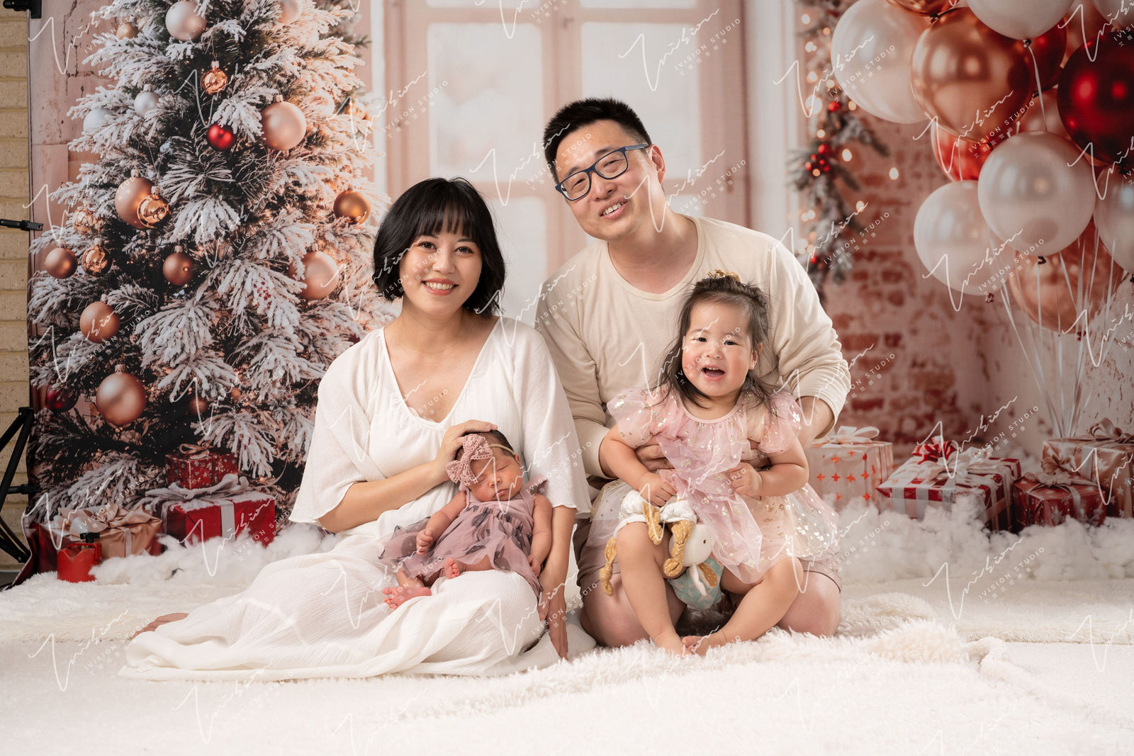 Grace's Family by Ivision Studio