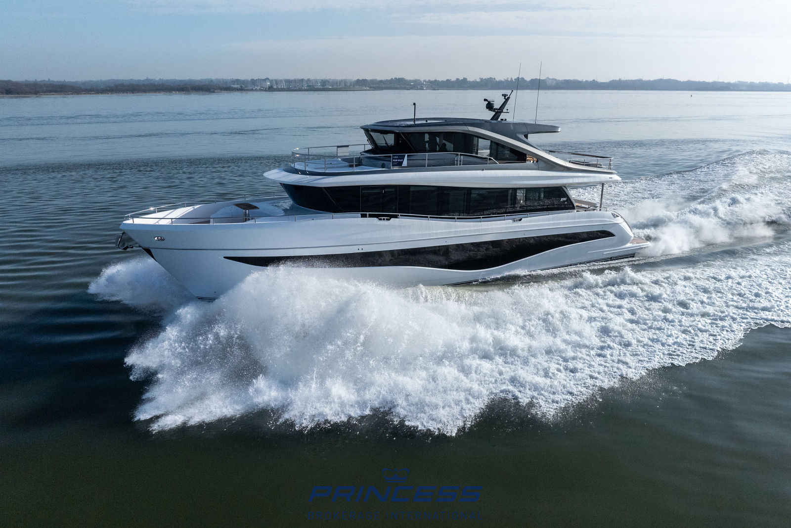 X80031 by Motor Yacht Sales
