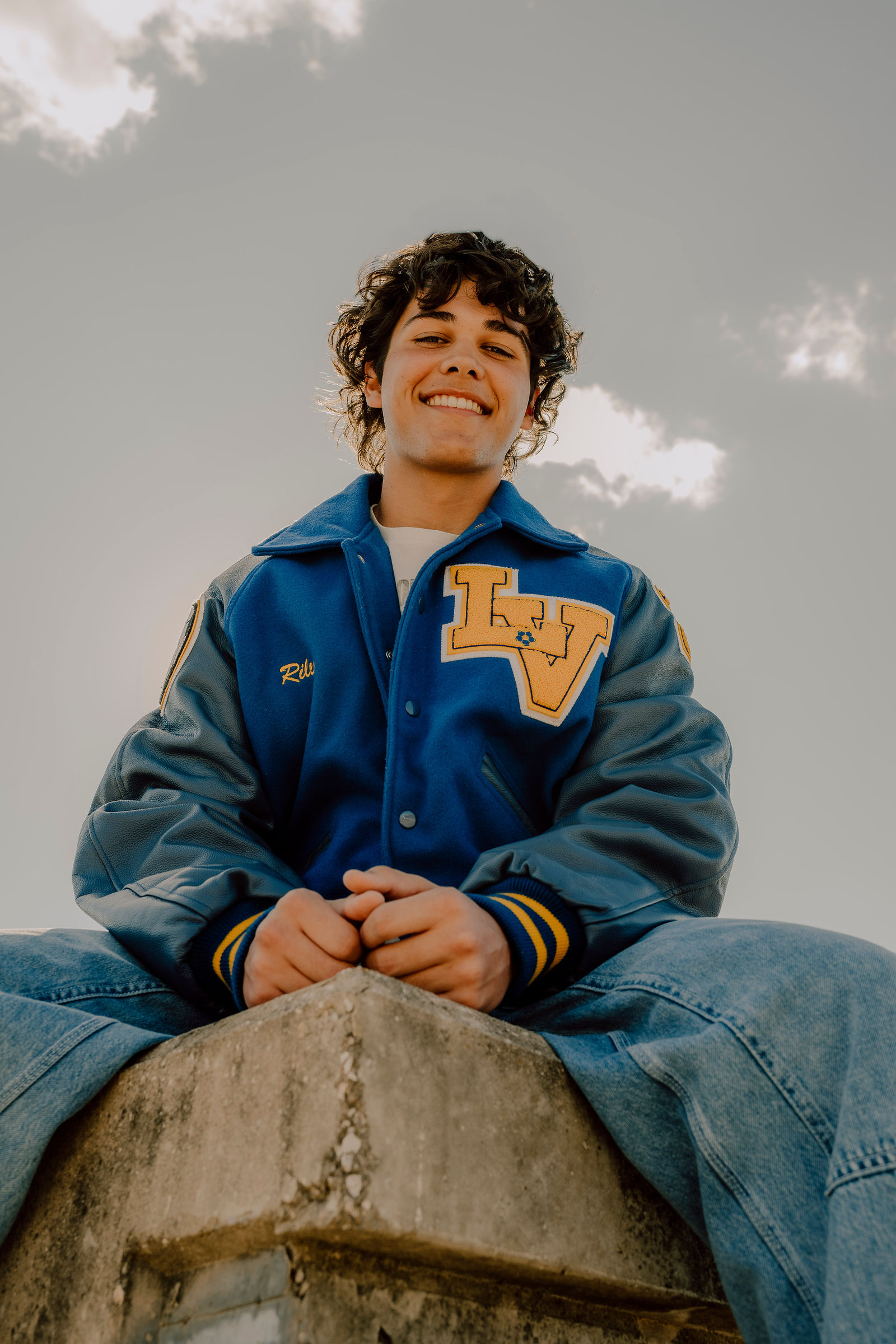 Riley Roland - Class of 2024 by Vannah Lee Photography