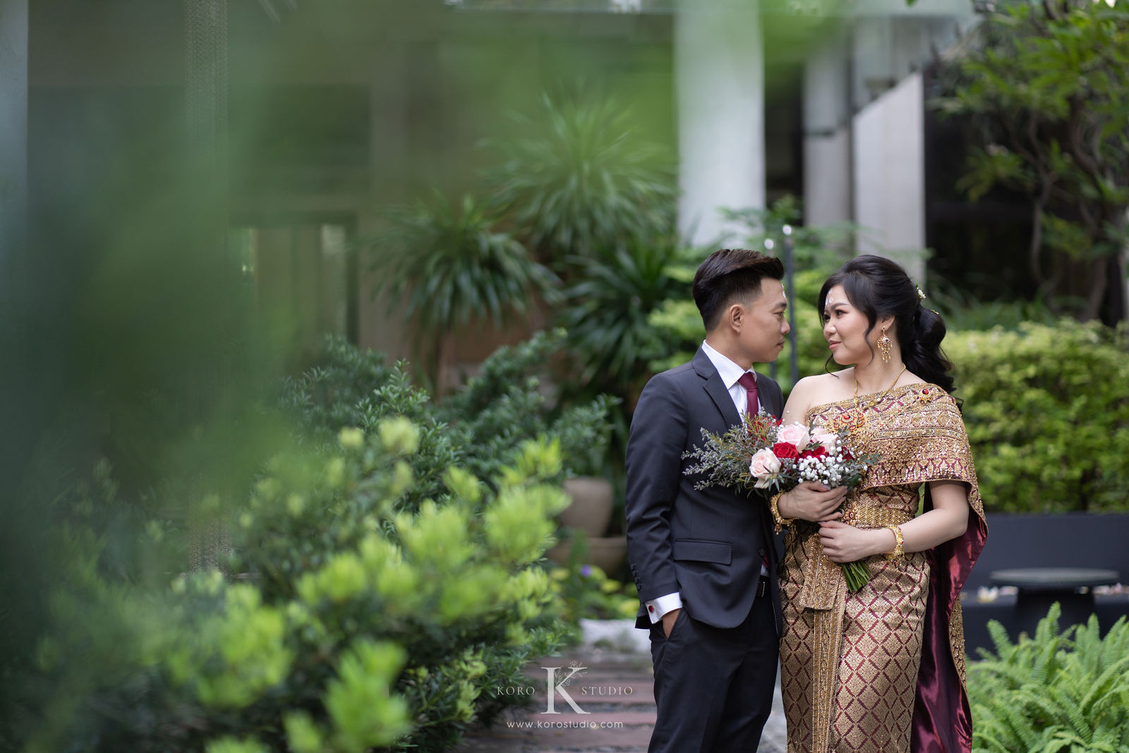 Rama Gardens Hotel Bangkok - Bee and Petch Wedding by Thailand Wedding Photographer and ...