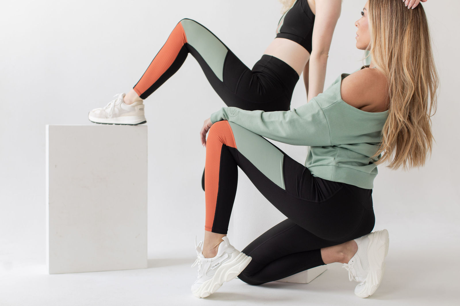 LAUREN MESH INSET LEGGING by Savvi