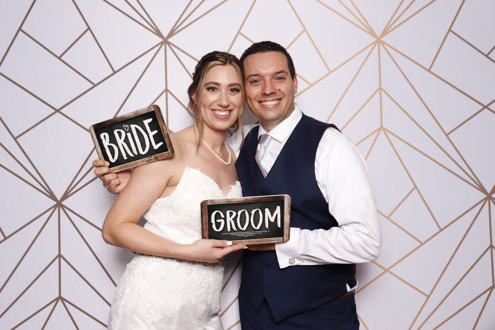 VICTORIA & BENJAMIN by Sharplenz Photobooth