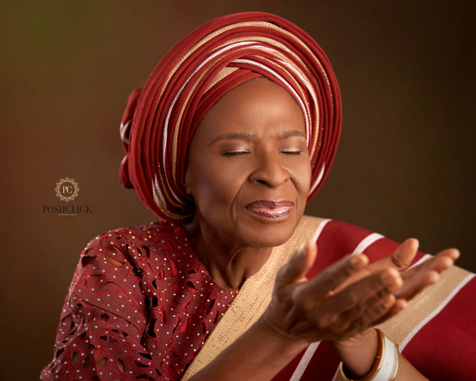 Mrs Adeogun by Poshclick Portraiture