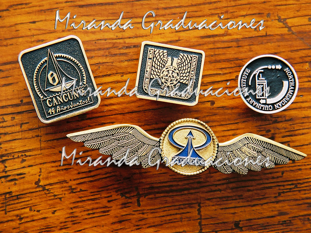 DISTINTIVOS by Miranda Graduaciónes