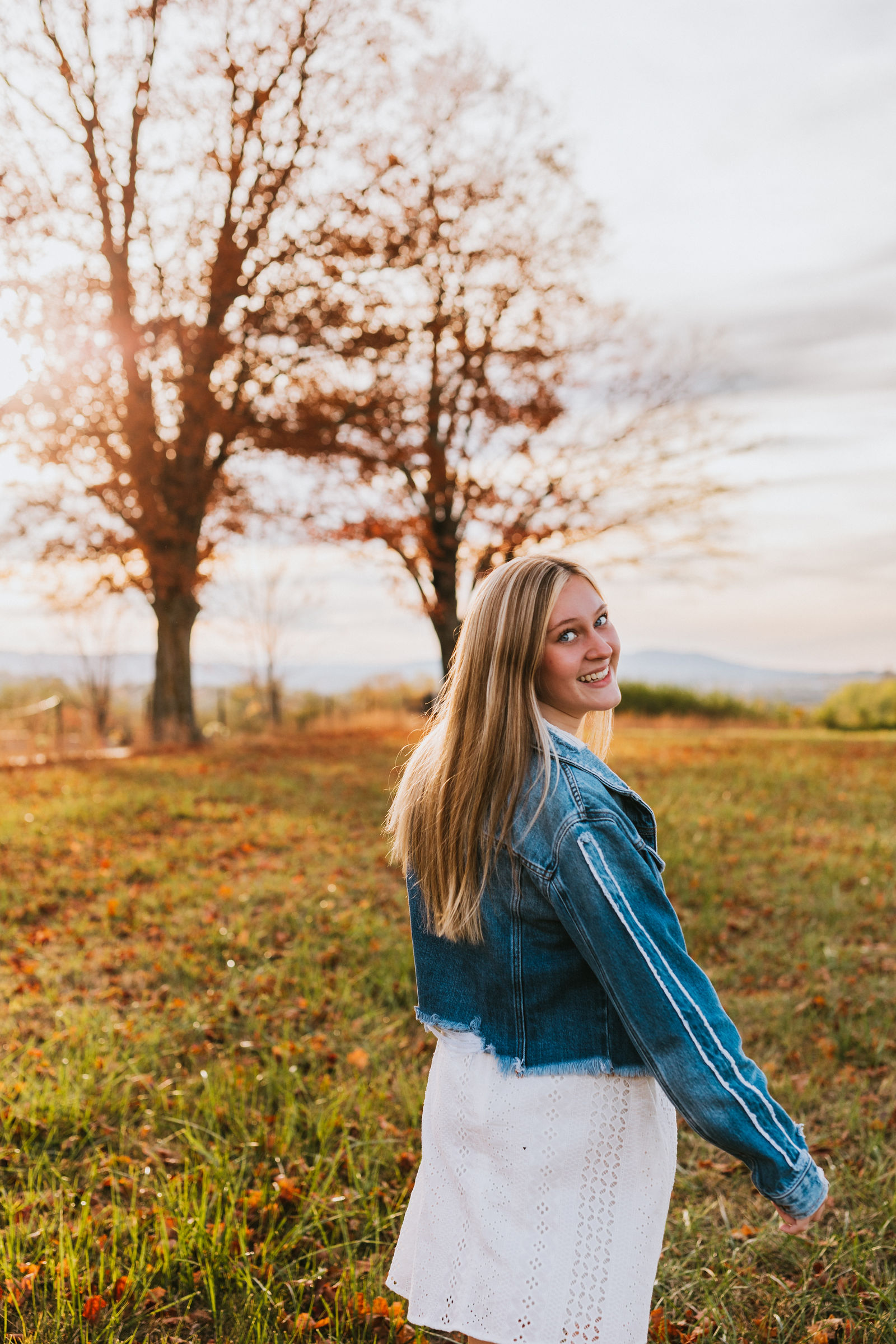 Emily Caviness by Stephanie McBee Photography