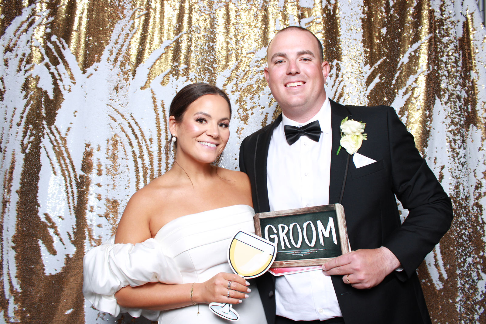EMILEE + ZACH by Sharplenz Photobooth