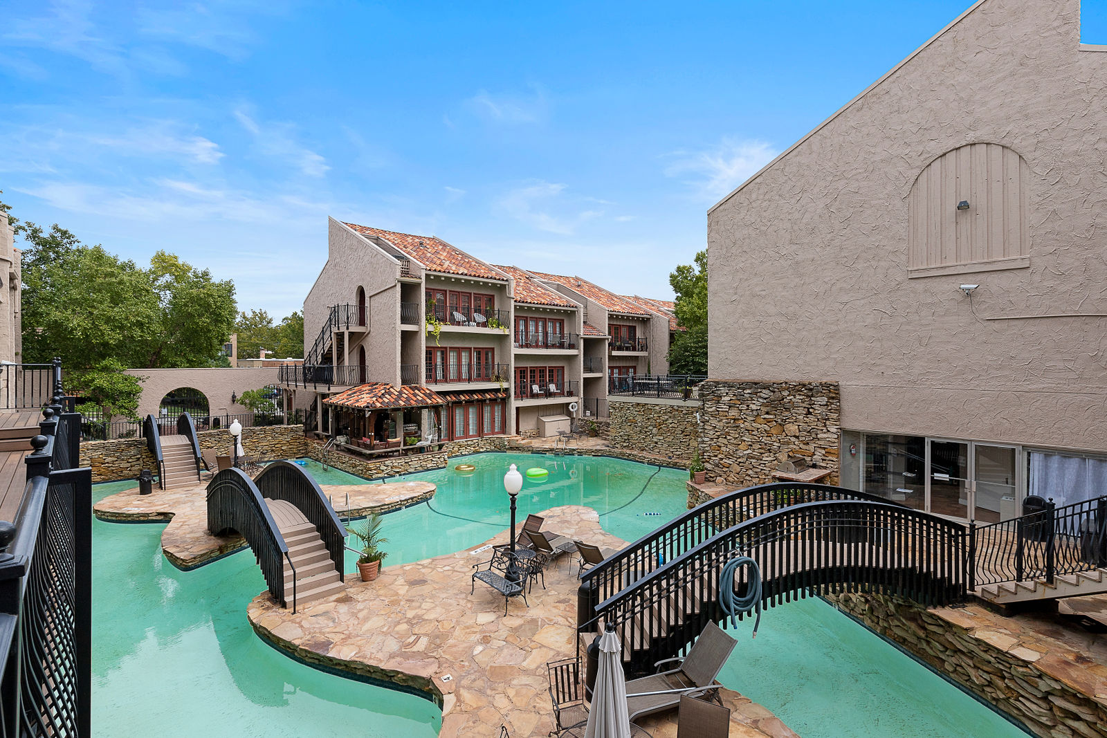 1111 W 46TH ST by KC Home Photography