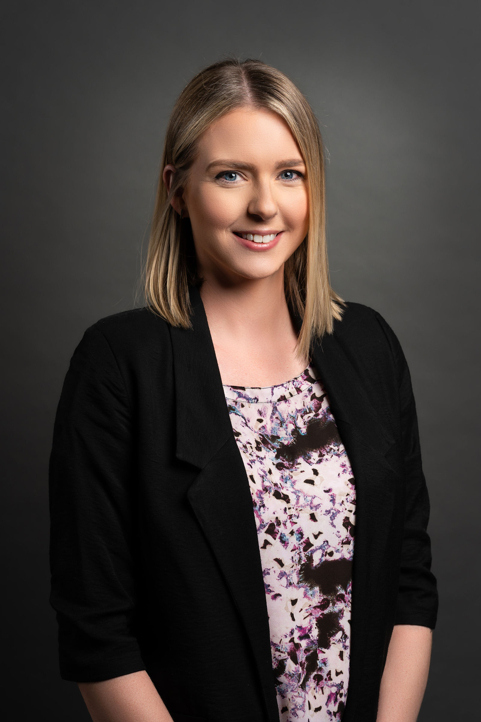 Business Portrait by Linn Images Photography