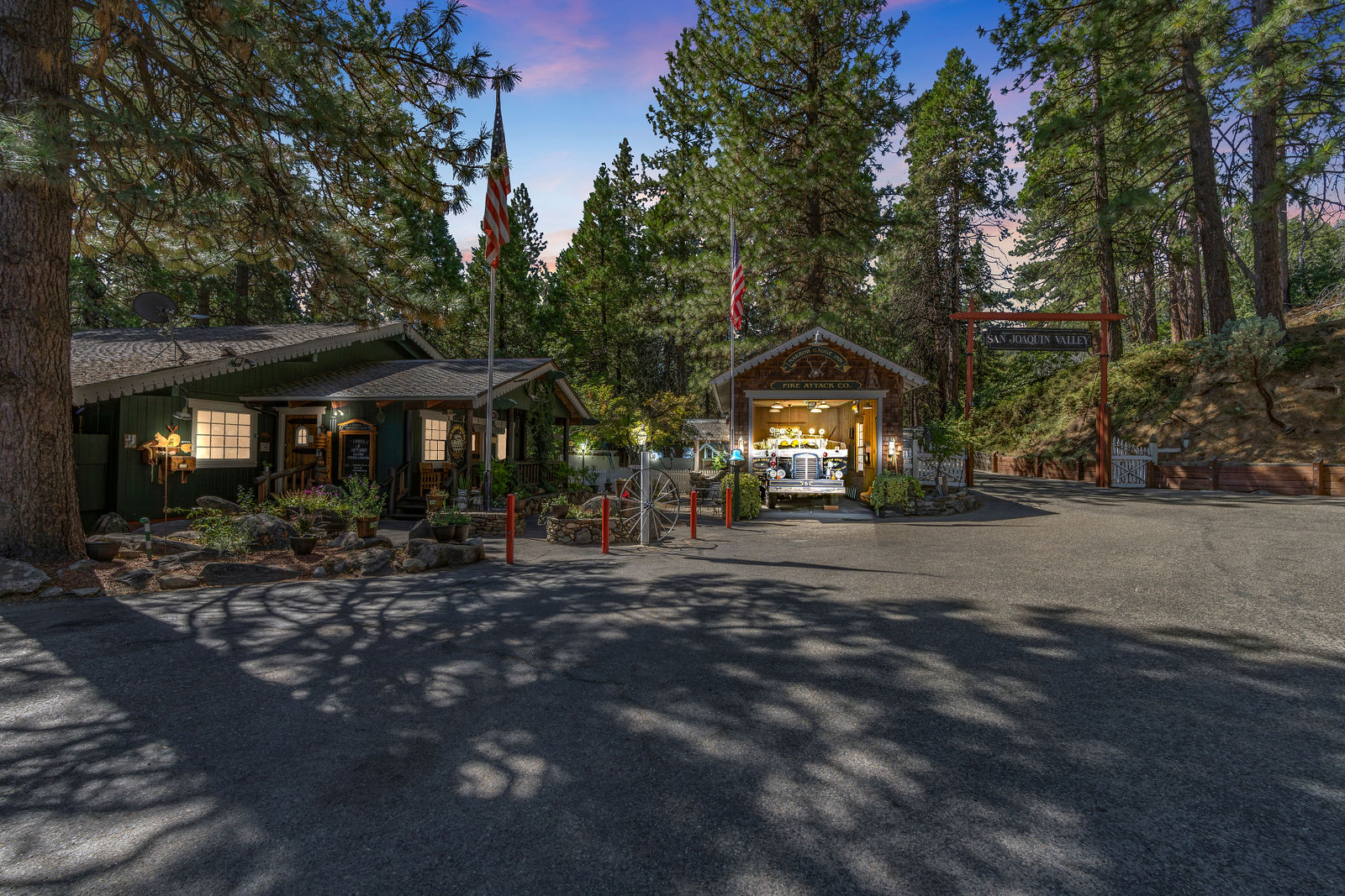 Narrow Gauge Inn by Amador Photo