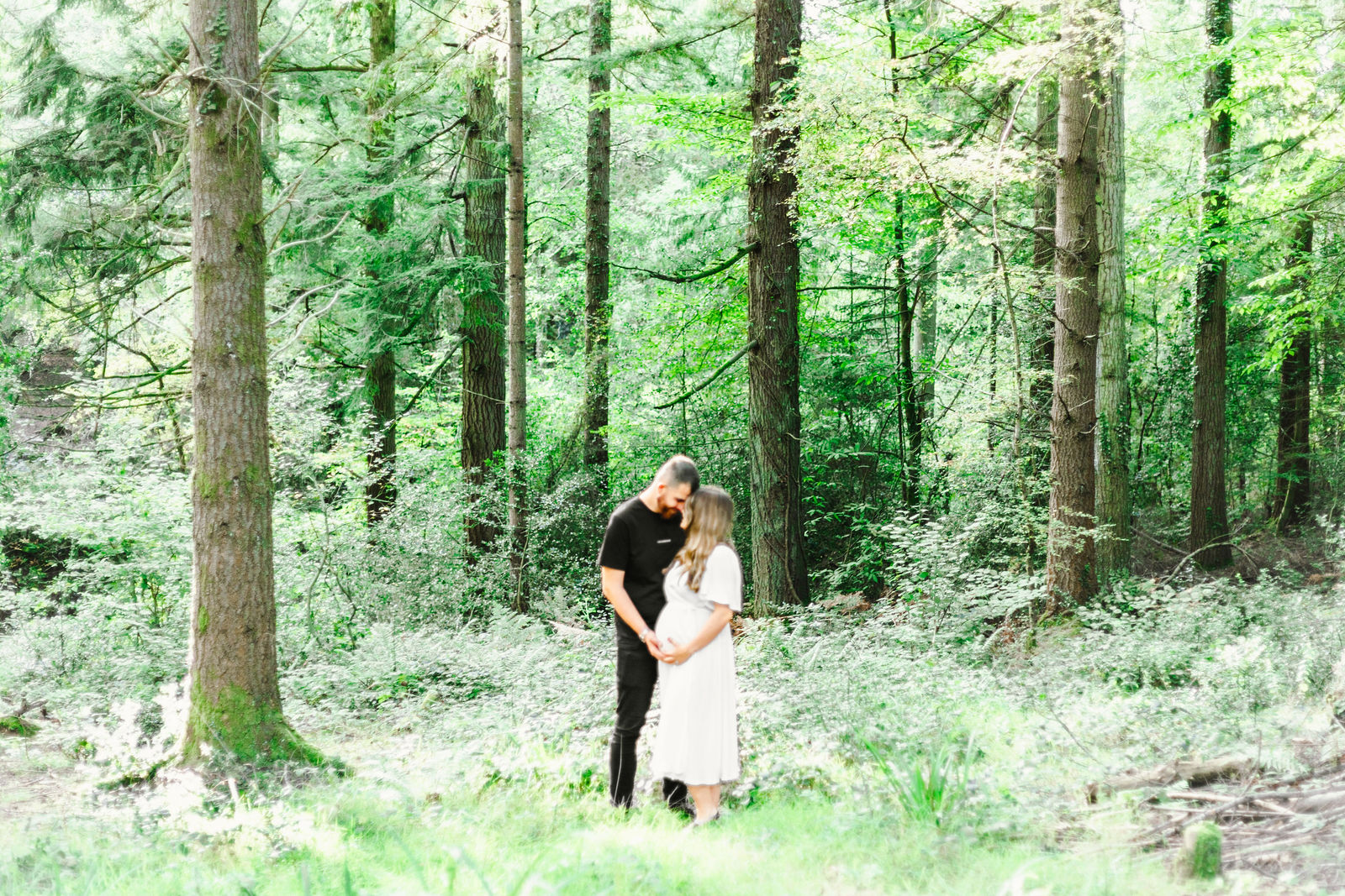Ellie & Aidan Maternity by Isobel Buxton Photography