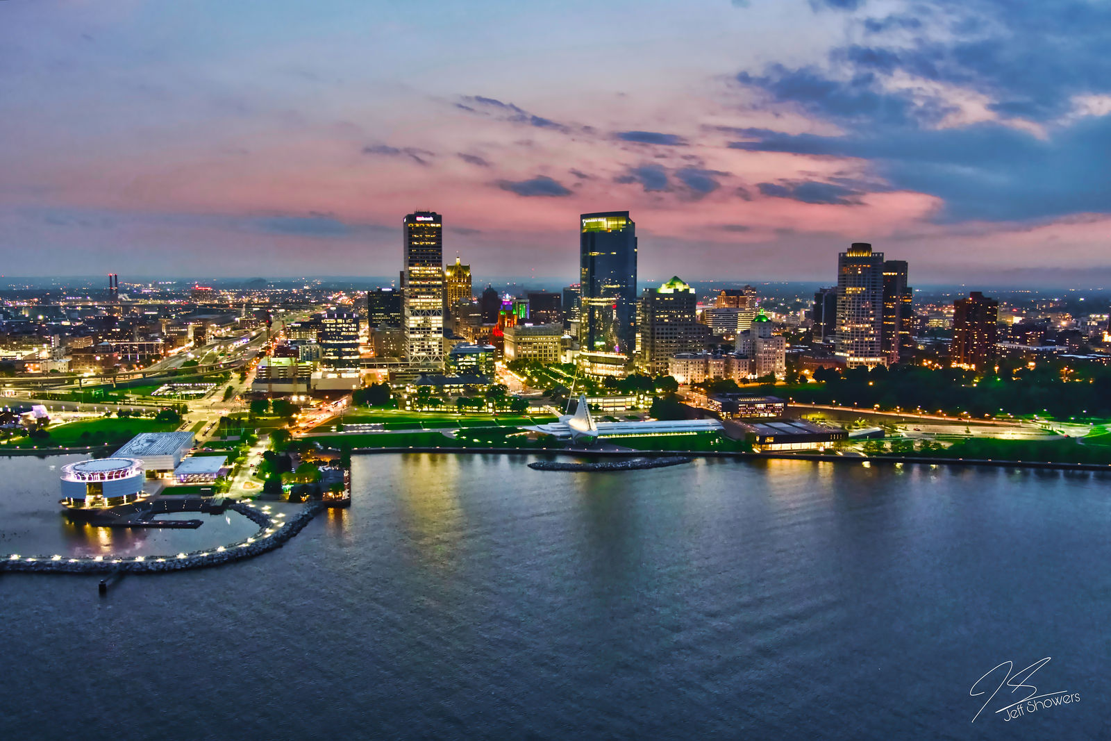 Milwaukee by Visual Eclipse Productions