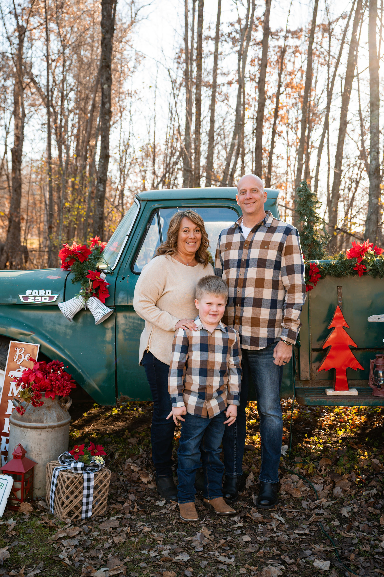 Christmas2024-Amy rodd by Dream Capture Photography by Krista Ungerecht