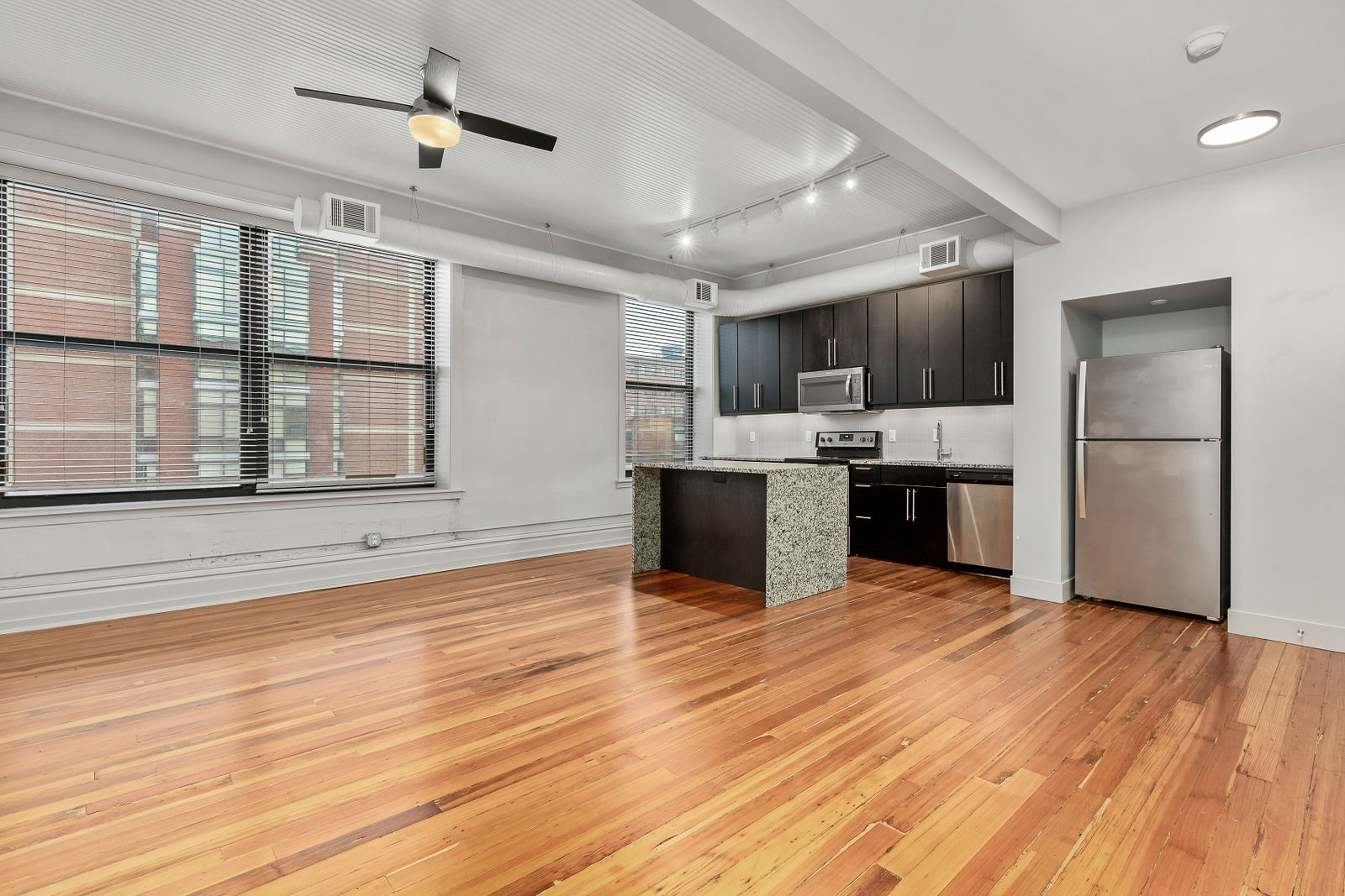 905 Broadway Blvd #303 by KC Home Photography