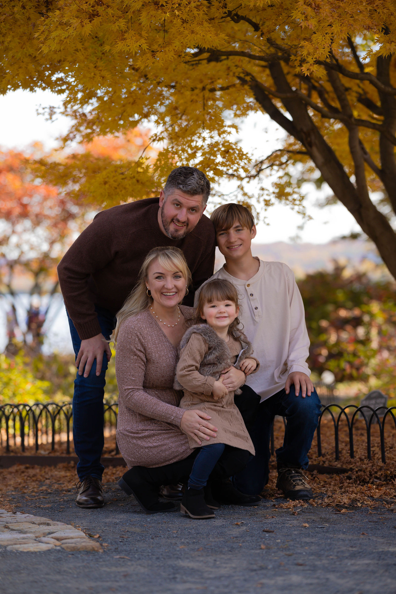 Hess Family by Susan De Biagi LLC