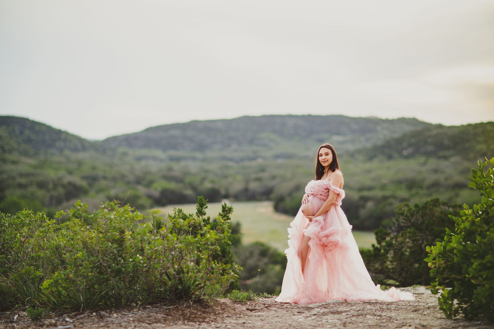 Anna Burciaga Maternity Session by Lucero Salinas Photography