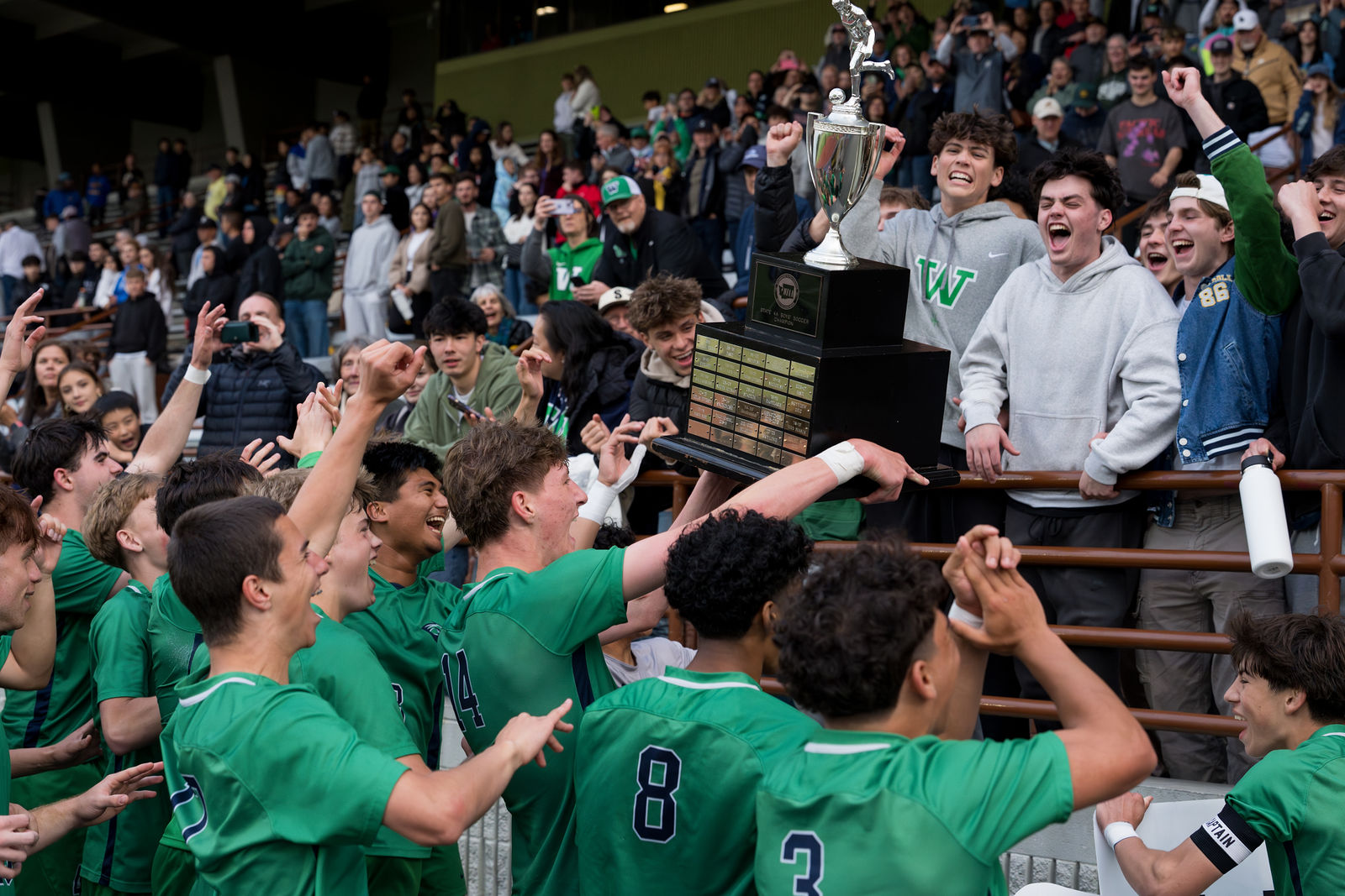 Woodinville High School Men's Varsity Soccer vs Hazen High School ...