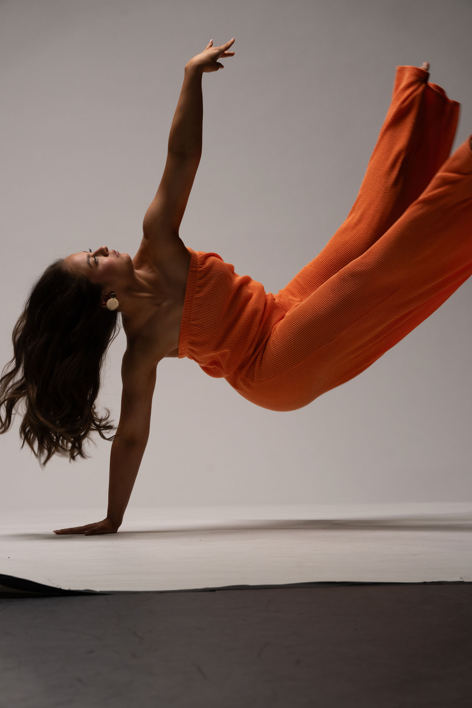 Maya Spitzer by Glenn Eymard Photography