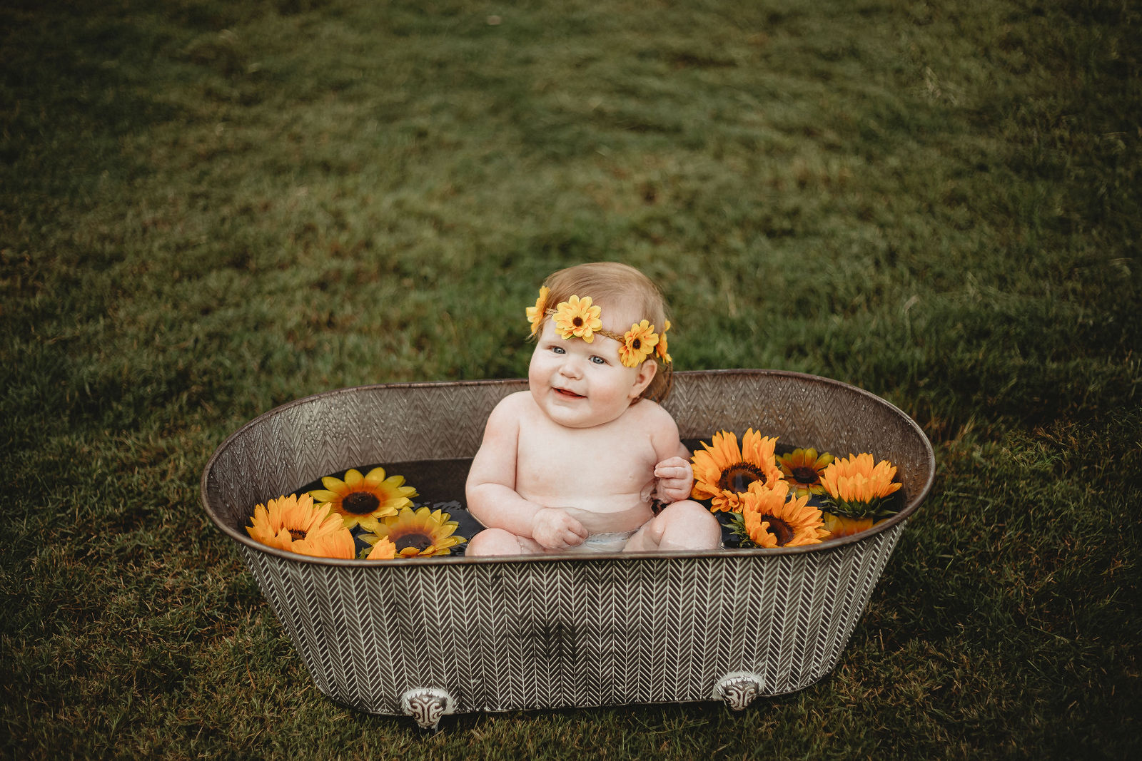 BRYNLEIGH 6 MONTHS by FOCUSED PHOTOGRAPHY BY BETH
