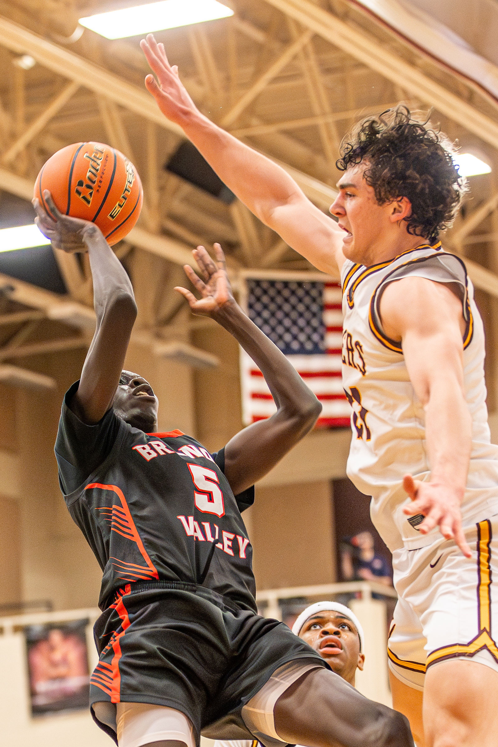 Brandon Valley Lynx vs Harrisburg Tigers by ICON Photography