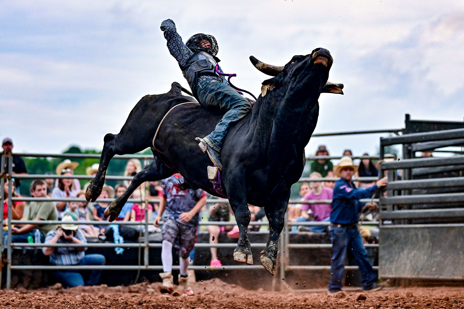 BULLRIDE MANIA GARRETT COUNTY FAIRGROUNDS by SheilaJPhotography