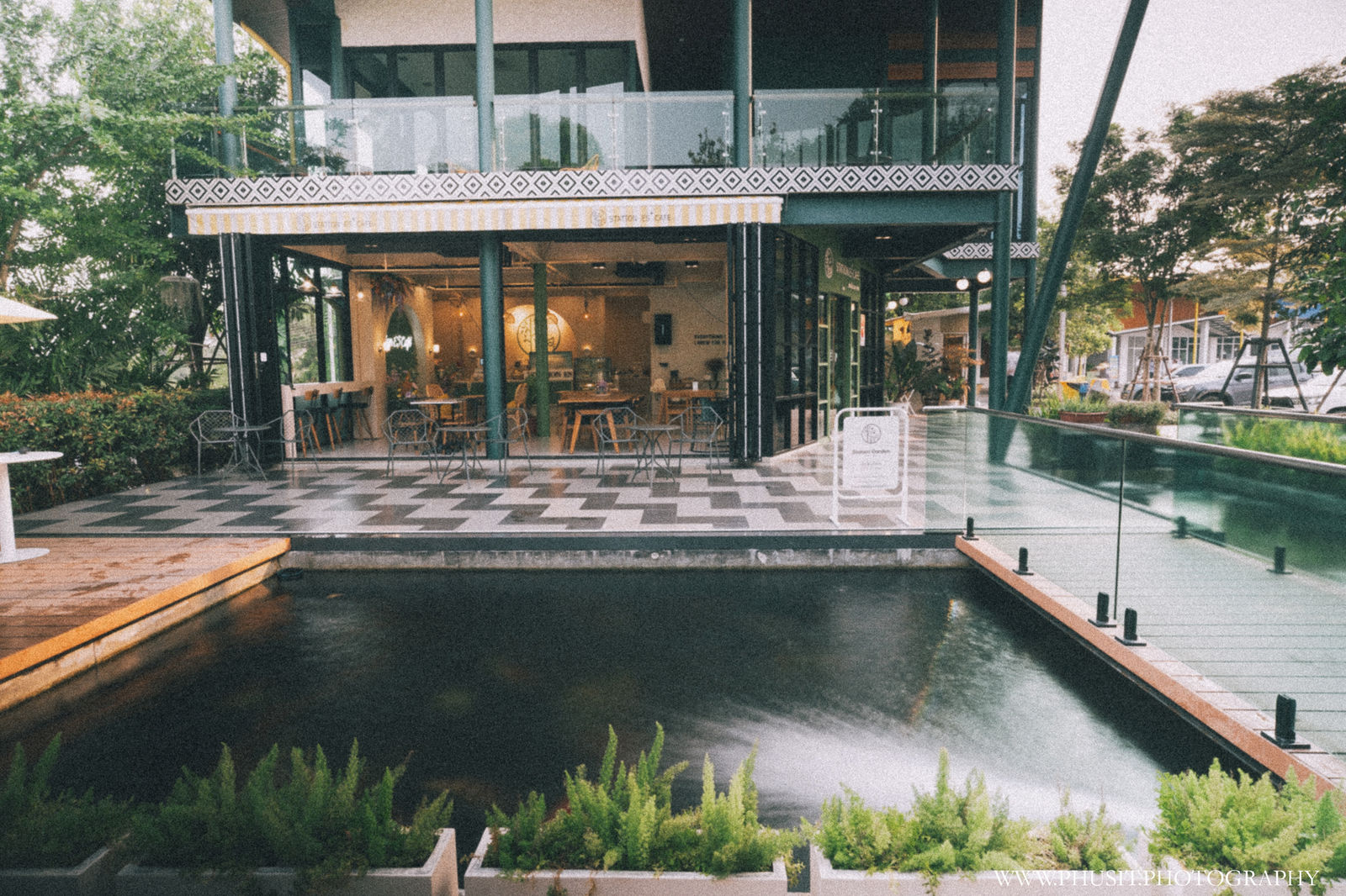 Jessada Garden by PHUSITPHOTOGRAPHY