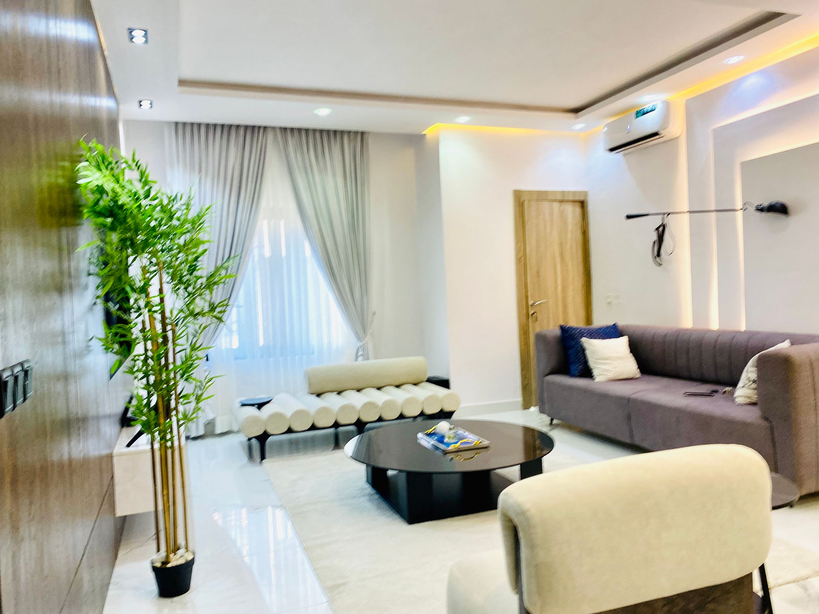 IVORY 27TH SHORT LET APARTMENT by Shortlethomes
