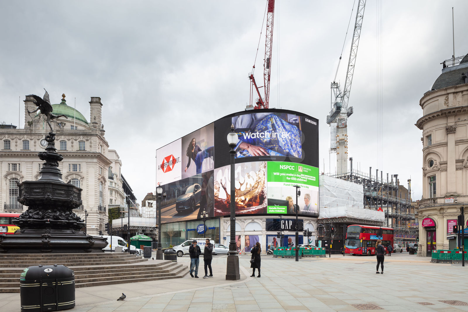 Lucent W1, Piccadilly Circus - Wates Construction by Fotohaus