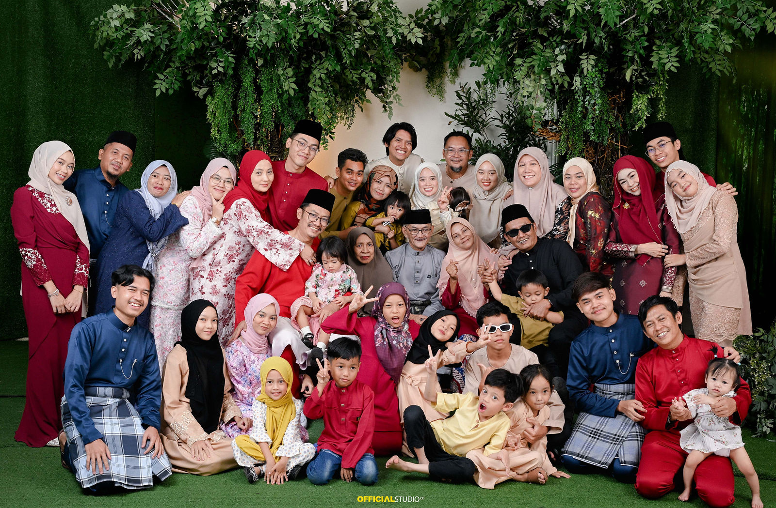 MAHADI's Family | RAYA by officialstudio.co